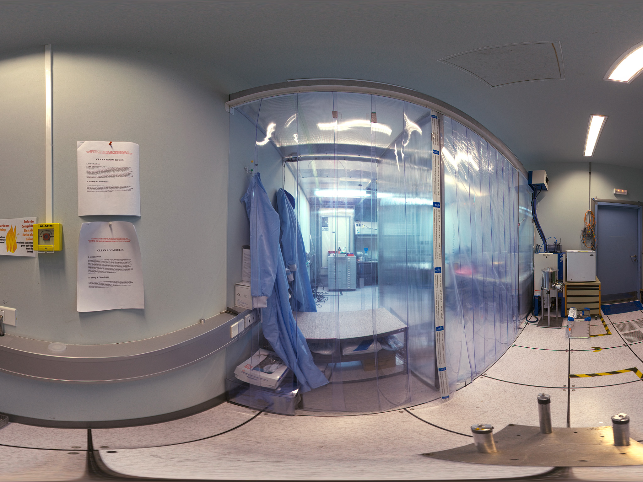 Detector clean room | ESO